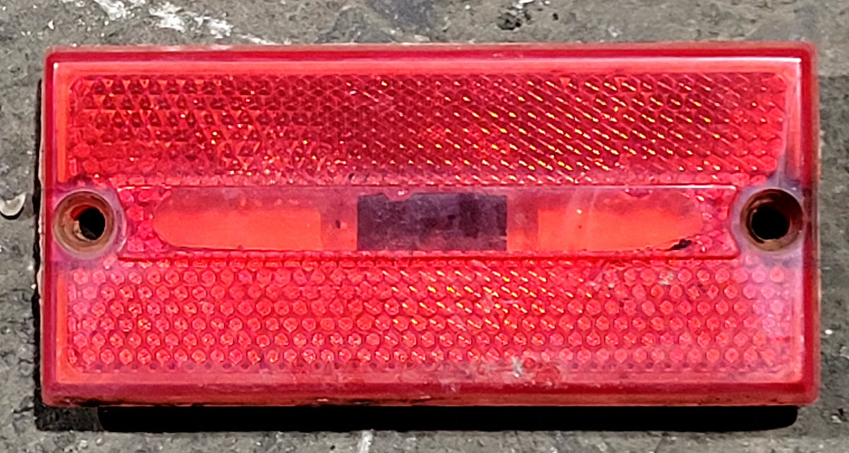 Buy Used SAE-P2-A-95 Marker Lights - Red Online - Young Farts RV Parts