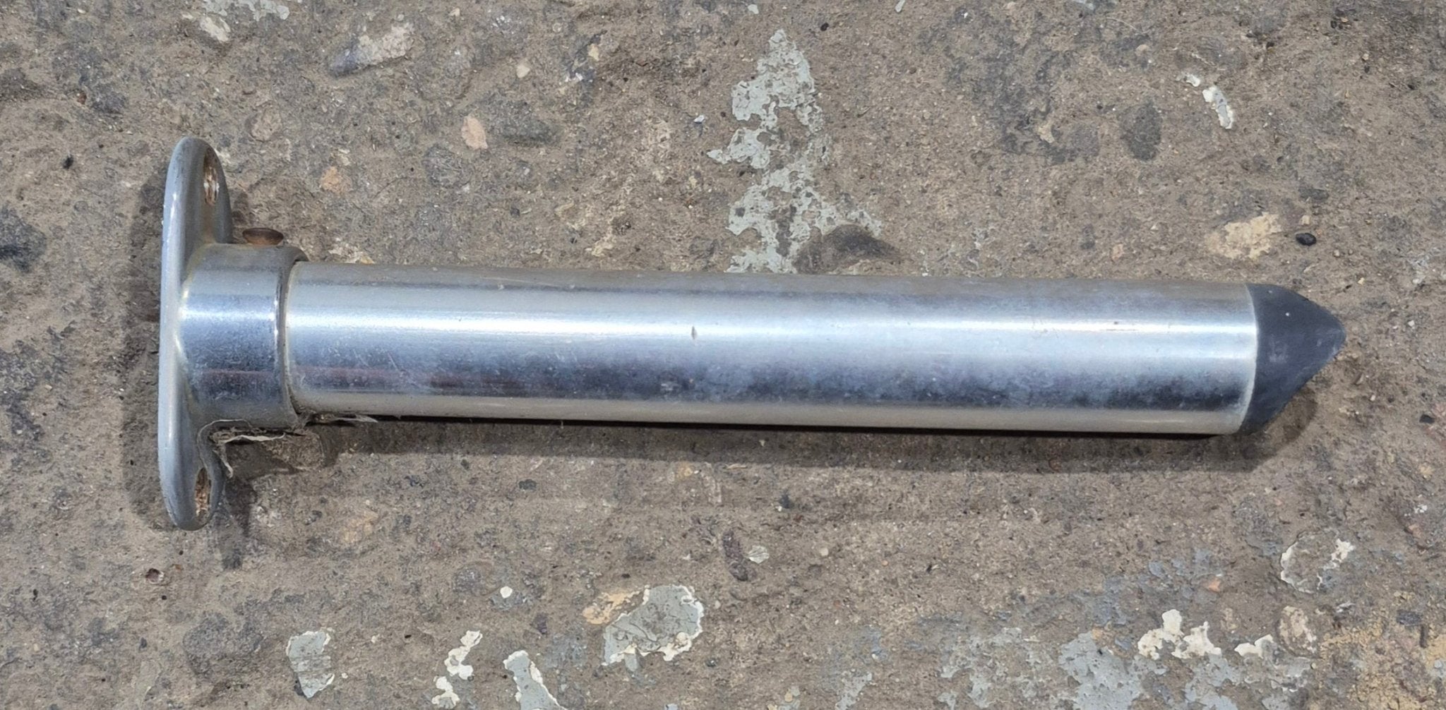 Buy Used Ladder Standoff Assembly- 7 1/4" Online - Young Farts RV Parts